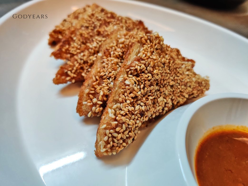 Sinfully Easy Sesame Prawn Toast