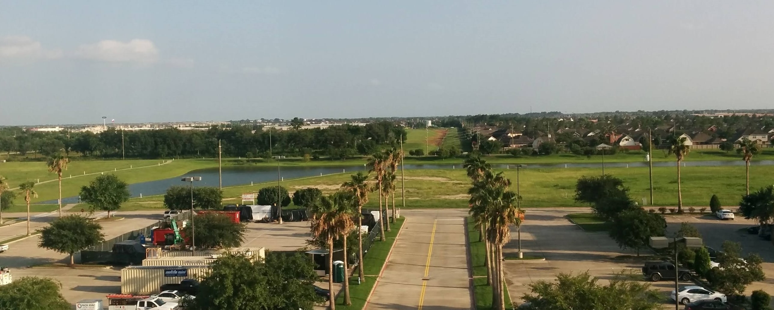 Top 5 Places to Eat & Shopping Havens in Pearland, Texas