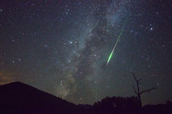 A short poem on the beauty of Meteor Shower