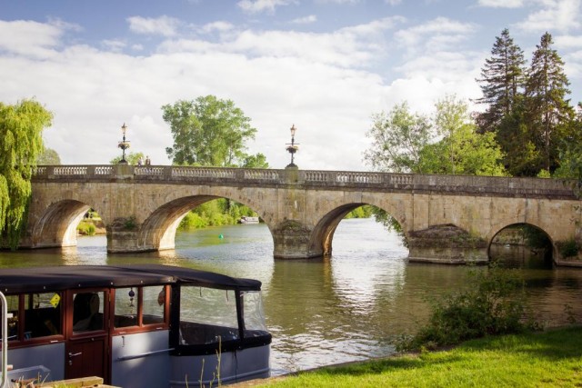 Wallingford Bridge: A Popular Photo Spot In Oxfordshire